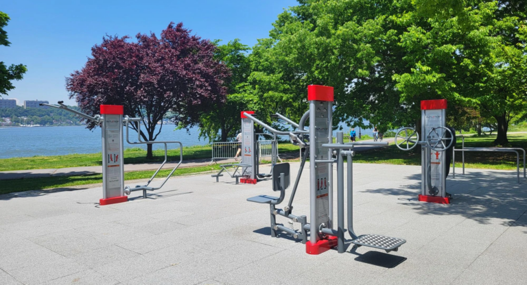 Outdoor Fitness Equipment - Riverside Park Conservancy