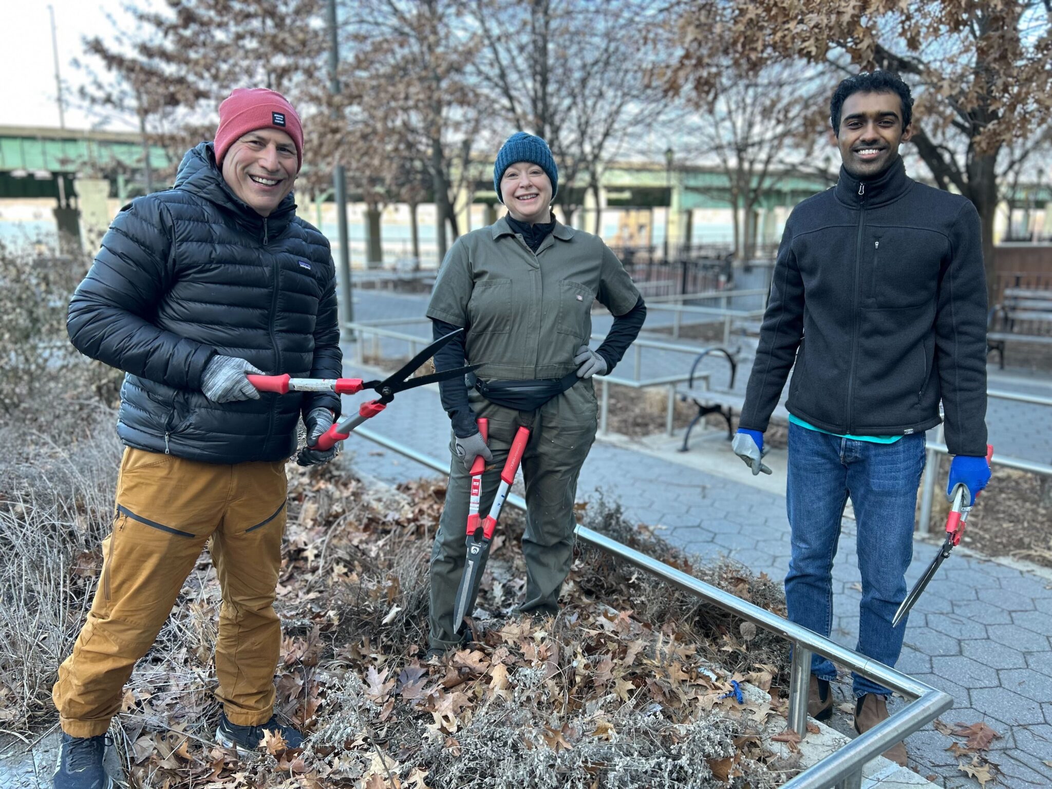 Volunteer in South Park! - Riverside Park Conservancy